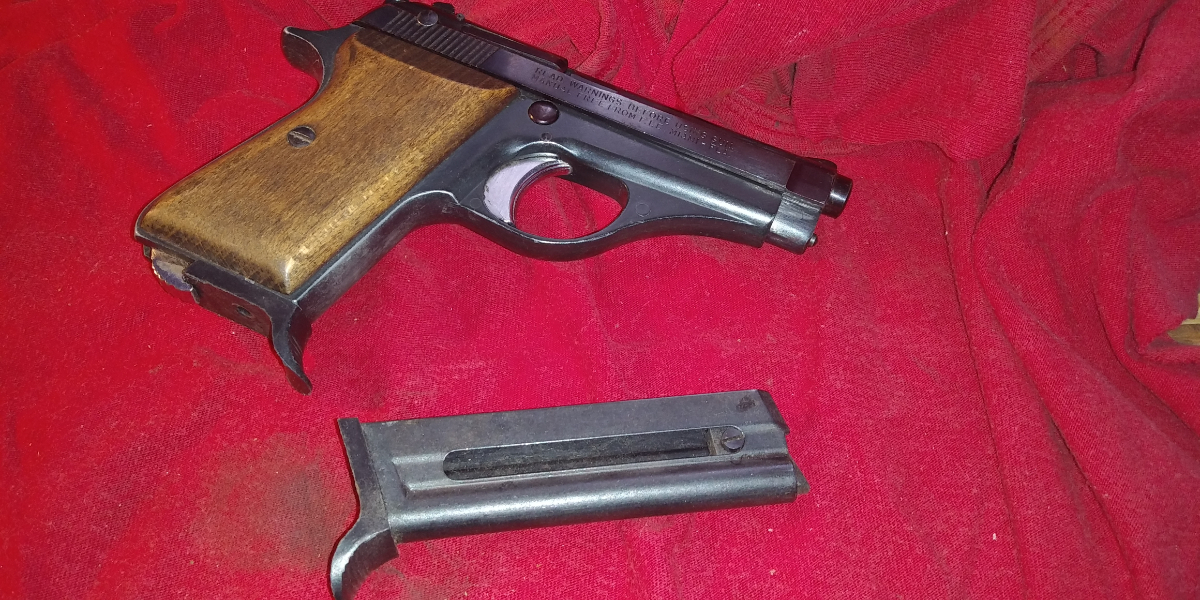 Fie Firearms Fie E22, Banned Since 1968, Two Magazines, Shoots ...
