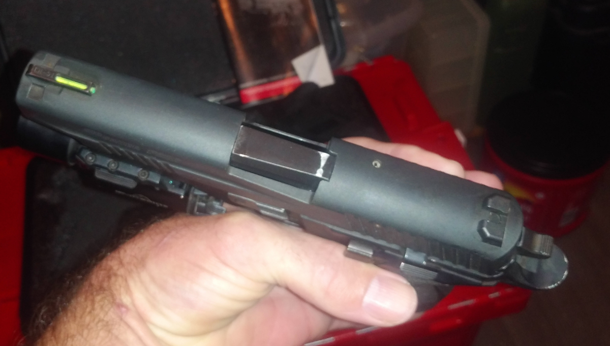 Sig Sauer Sig P226 Tacops, Da/Sa, Decocker, Two Mags, Weak Night Sights ...