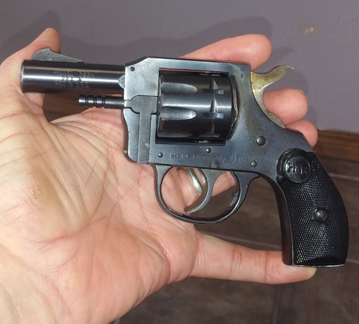 Harrington & Richardson H&R 9 shot .22 revolver, 929, Looks great ...