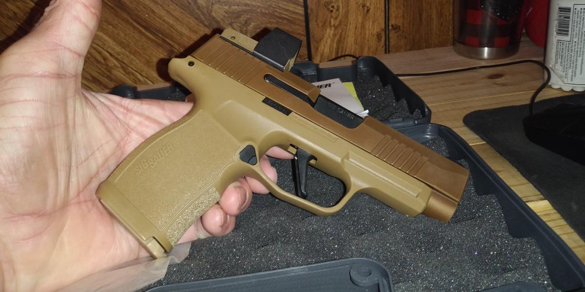 Sig Sauer Sig P365 Xl 9mm Coyote Tan, With Romeo Red Dot, 3 Mags, Like ...