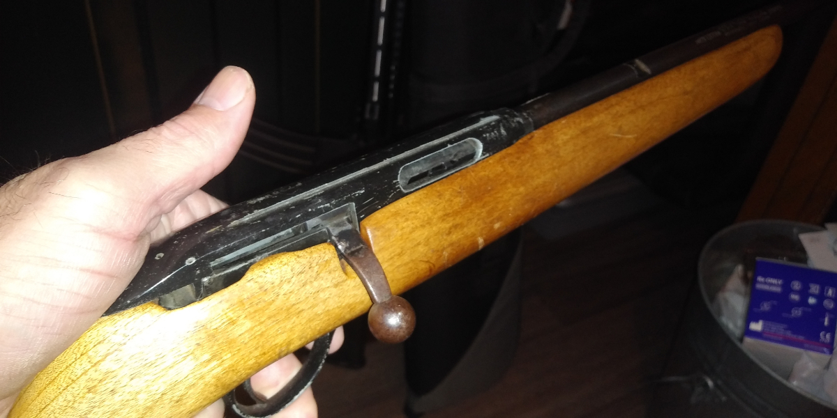 Savage model 63m bolt action single shot .22 WMR / magnum, needs help ...