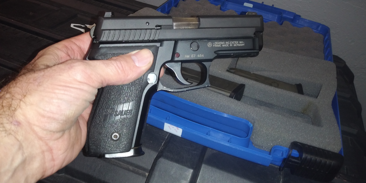 Sig Sauer Sig P229 Dak .40, With 3 Factory Magazines. Great Shooter ...