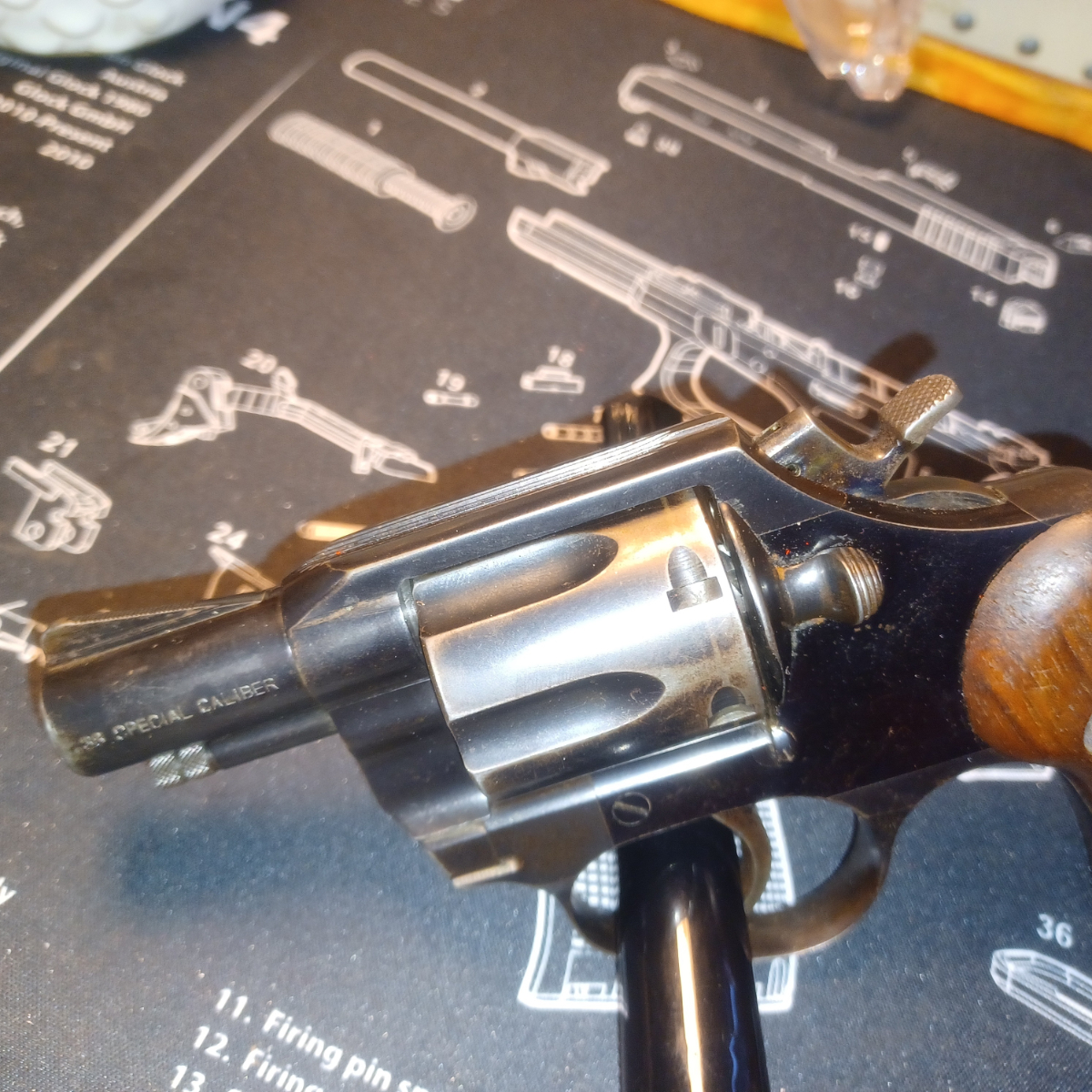 Miroku Liberty Chief Pocket Revolver. Looks Like A Colt Detective ...