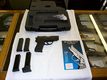 Sig Sauer P239 9mm For Sale at GunAuction.com - 4130308