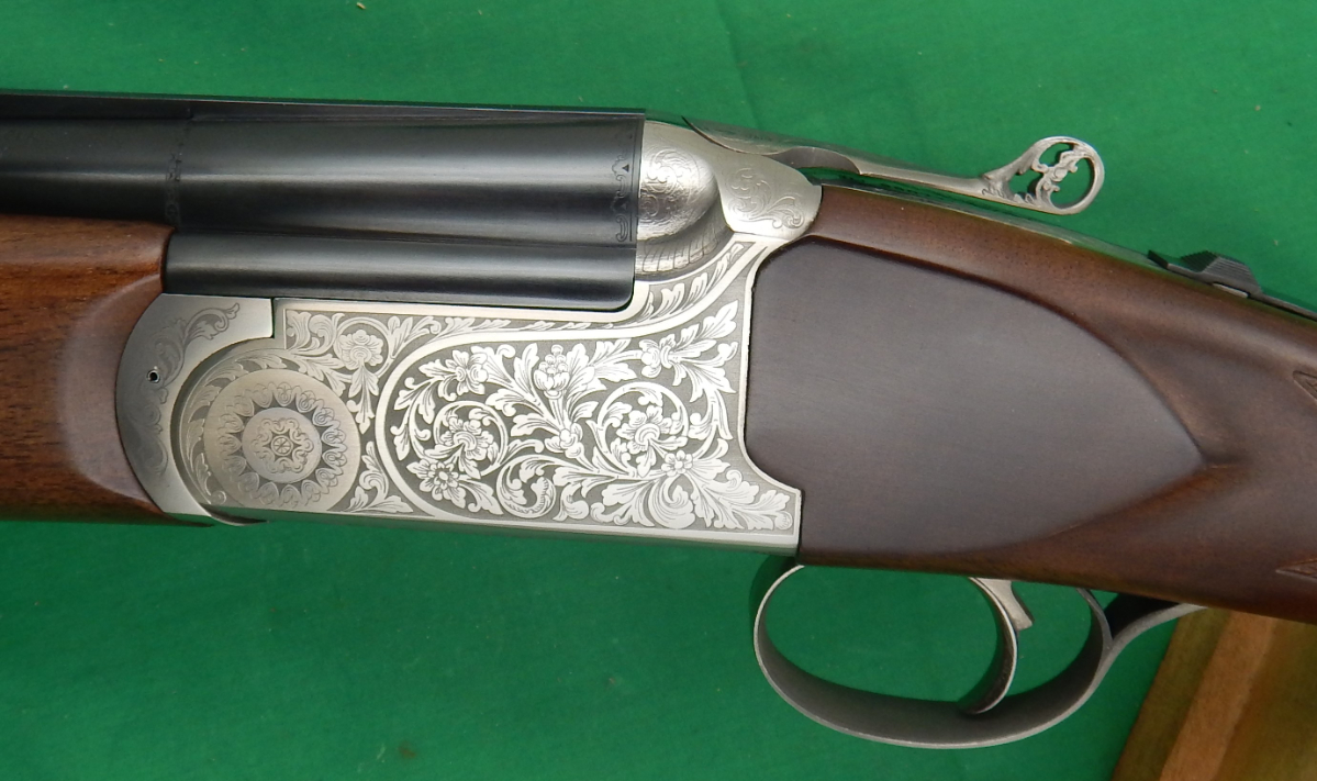 Franchi "Diamond" Grade O/U 12 gauge, as new with Fitted SKB Hard Case ...