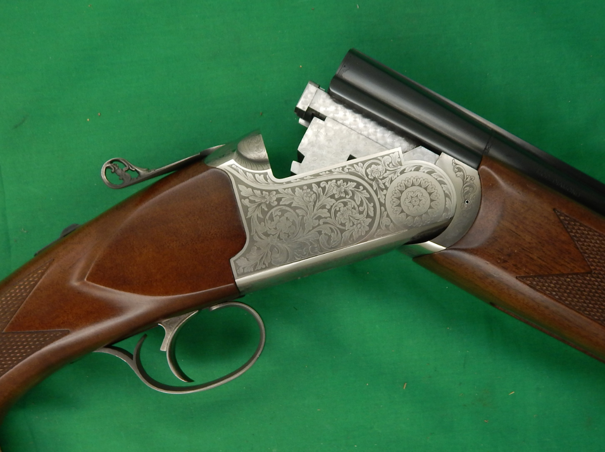 Franchi "Diamond" Grade O/U 12 gauge, as new with Fitted SKB Hard Case ...