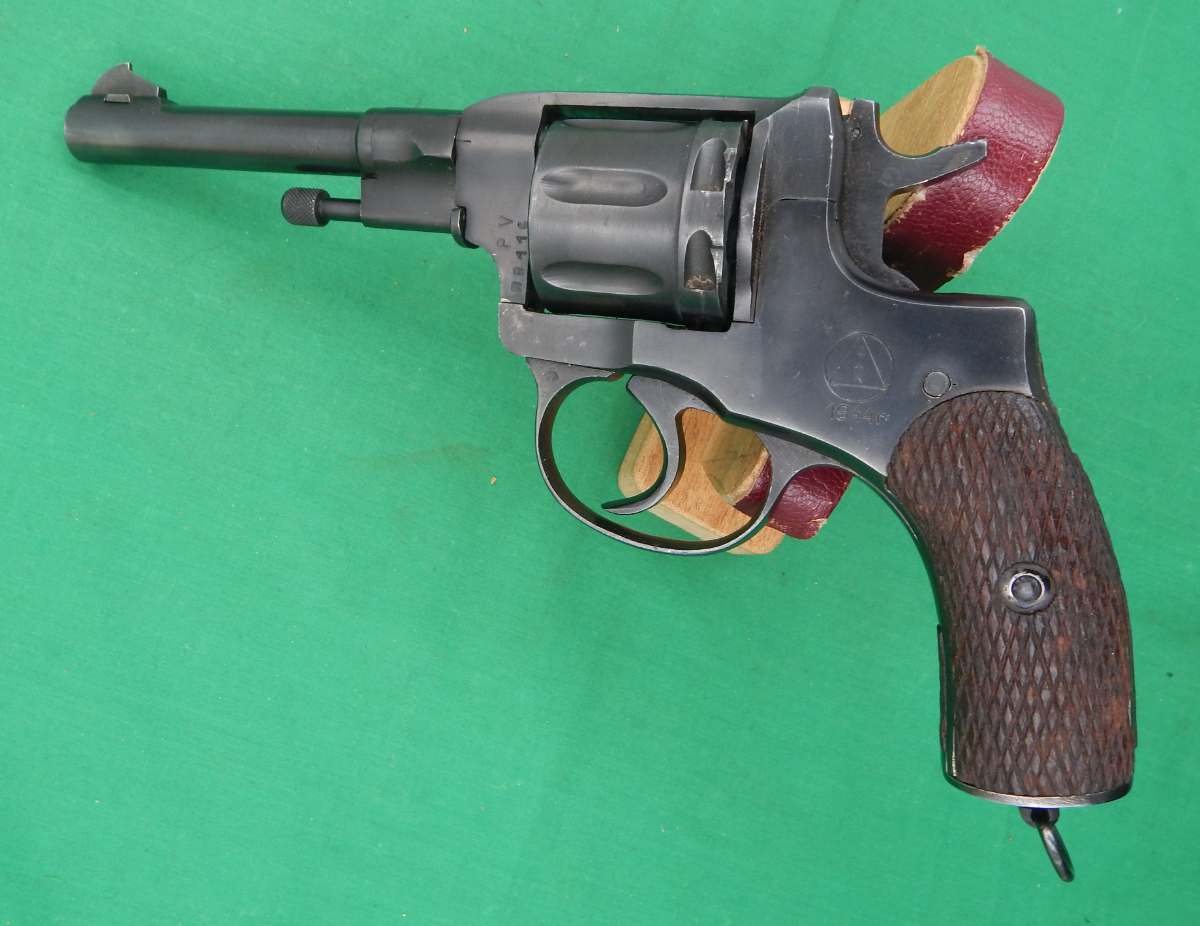 Nagant Russian Revolver, Refurbished, 99 Dark Blue, Checkered Wood ...