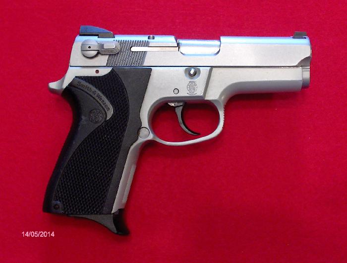 Smith & Wesson Model 6906 Compact Stainless 9mm For Sale at GunAuction ...