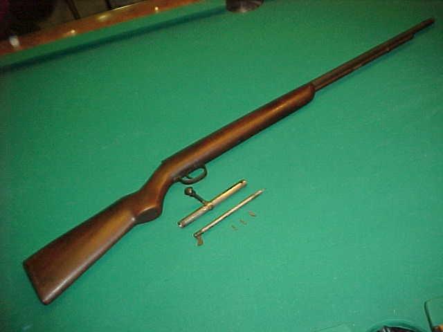 Remington Arms Co, Inc. Remington Sportmaster Model 341 Bolt Action .22 ...