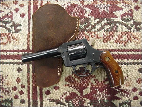 New England Firearms, Co Model R92, 9 shot 22 caliber revolver, blue steel