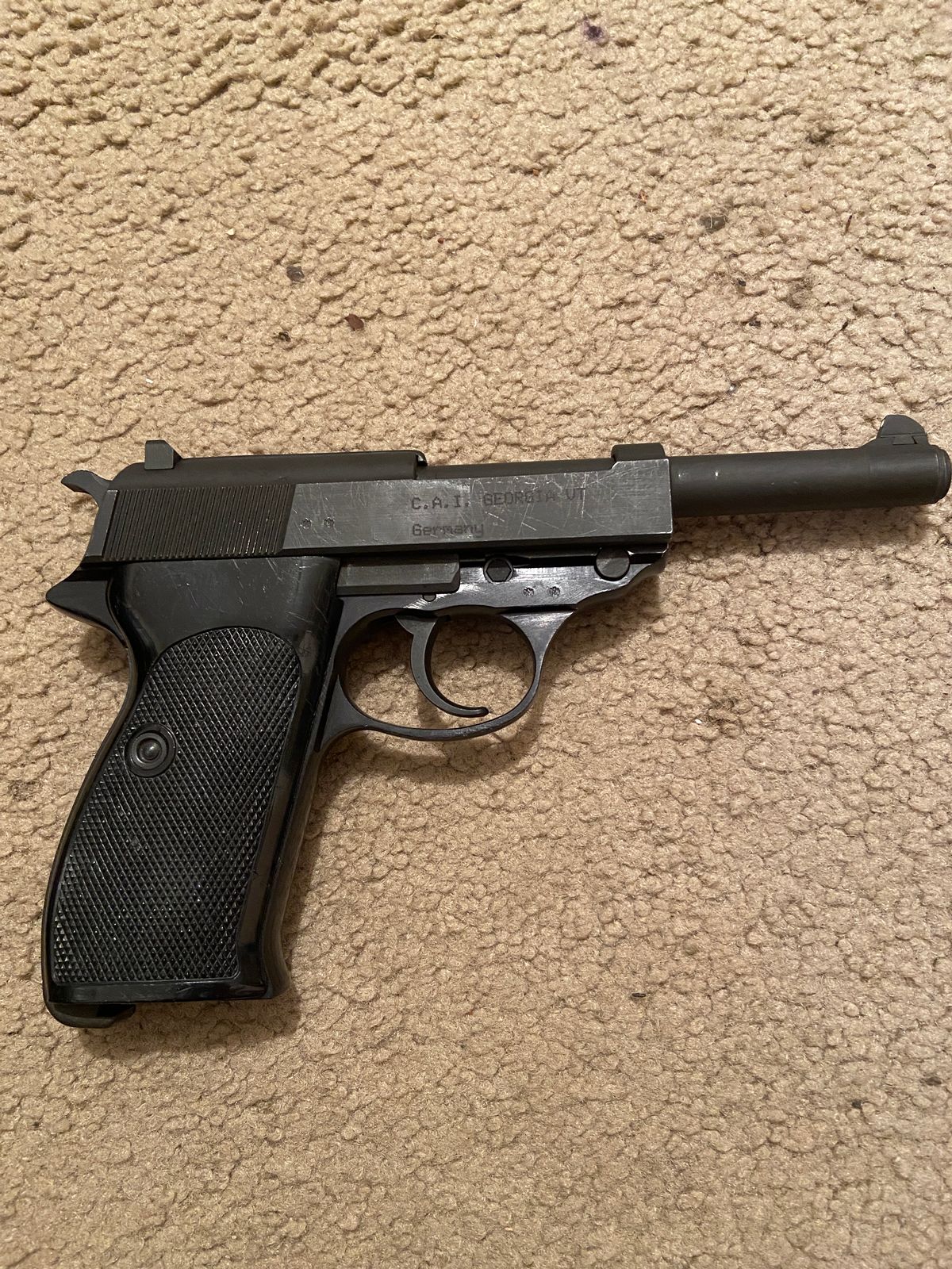 Walther P1 with 3 mags, made 2/76 9mm Luger 17264656 - GunAuction.com