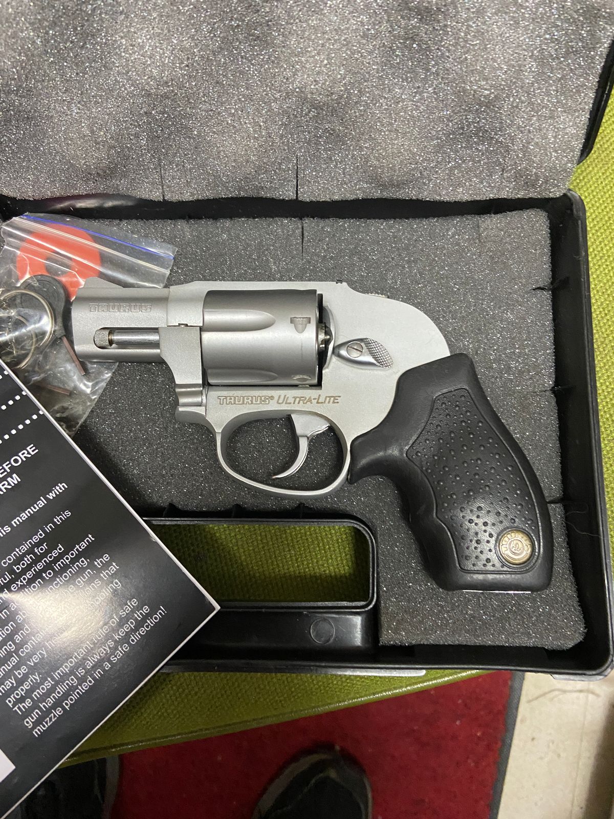 Taurus 851ul .38 Special For Sale at GunAuction.com - 17330996