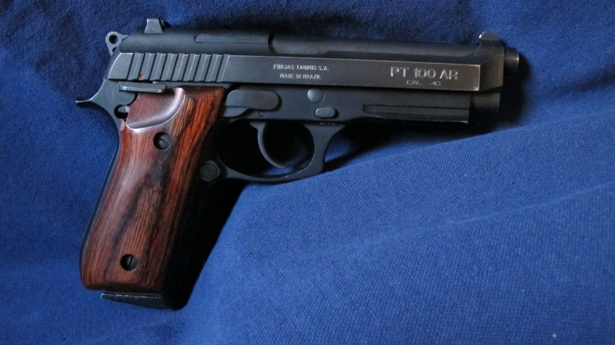 Taurus Pt-100 Ar .40 S&W For Sale at GunAuction.com - 15397032