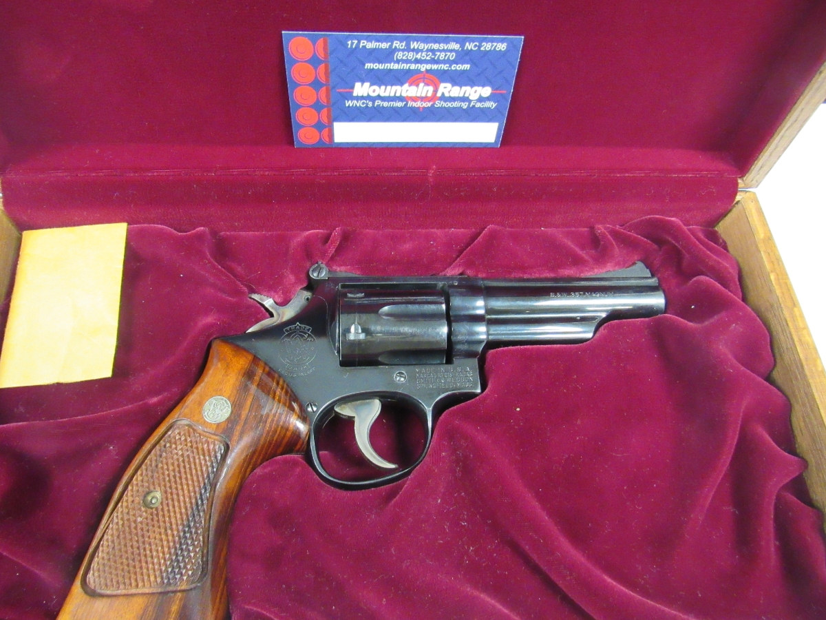 Smith & Wesson Smith Wesson Mod19-3 With Oak Case 357 Mag 4 Inch .357 ...