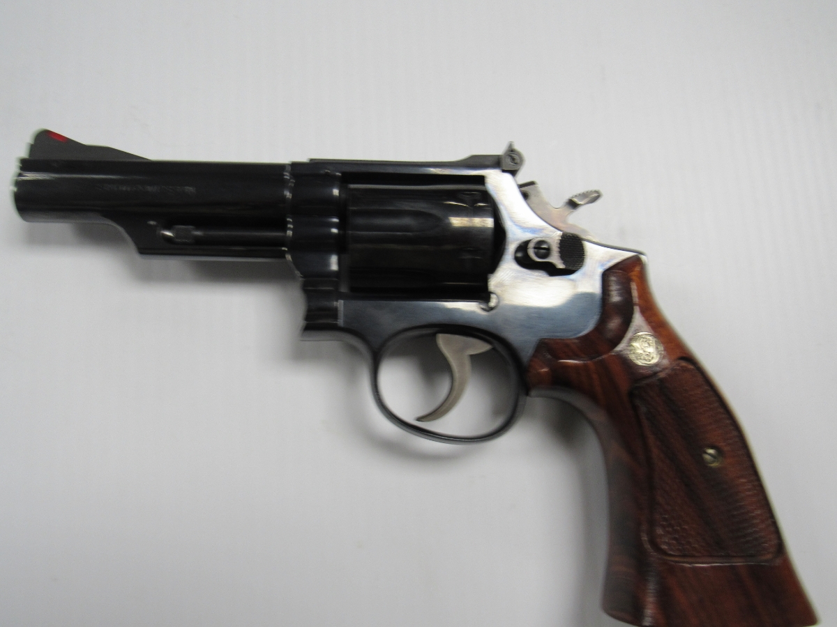 Smith & Wesson Smith Wesson Mod19-3 With Oak Case 357 Mag 4 Inch .357 ...