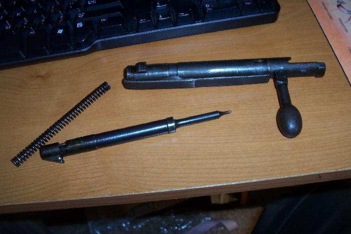 WWII JAPANESE TYPE 99 ARISAKA RIFLE BOLT PARTS