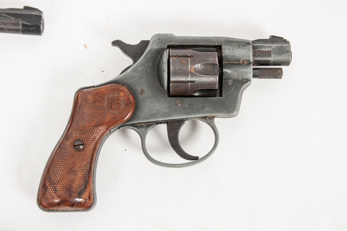 Various Lot Of 6 Pocket Size Revolvers Used Gun Inv 209792 209800 various-lot-of-6-pocket-size-revolvers-used-gun-inv-209792-209800
