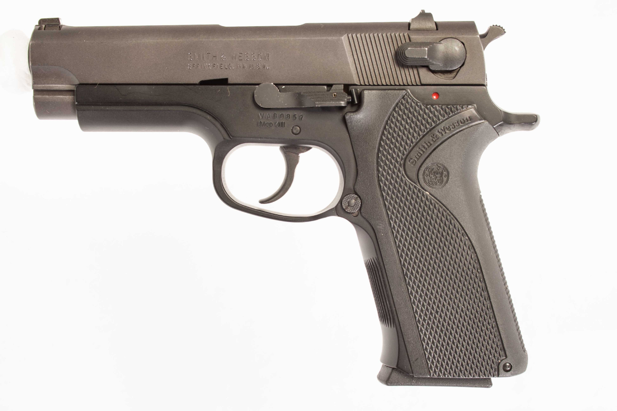 Smith & Wesson 411 Used Gun Inv 211377 .40 S&W For Sale at GunAuction ...