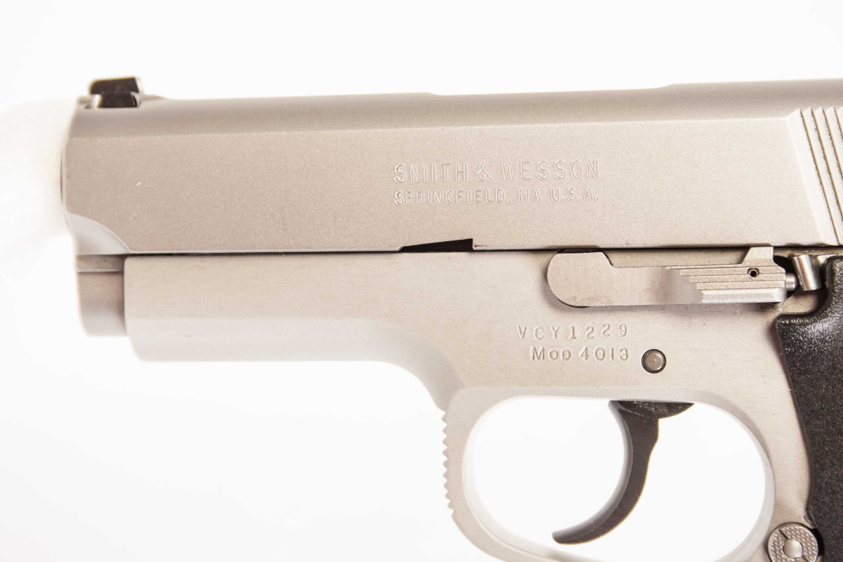 Smith & Wesson 4013 Used Gun Inv 212302 .40 S&W For Sale at GunAuction ...