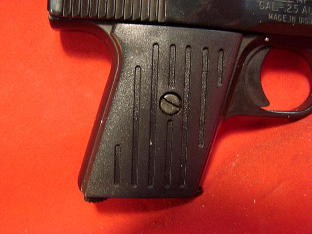 High Point Model Jc-40 .40s&W For Sale at GunAuction.com - 9572735