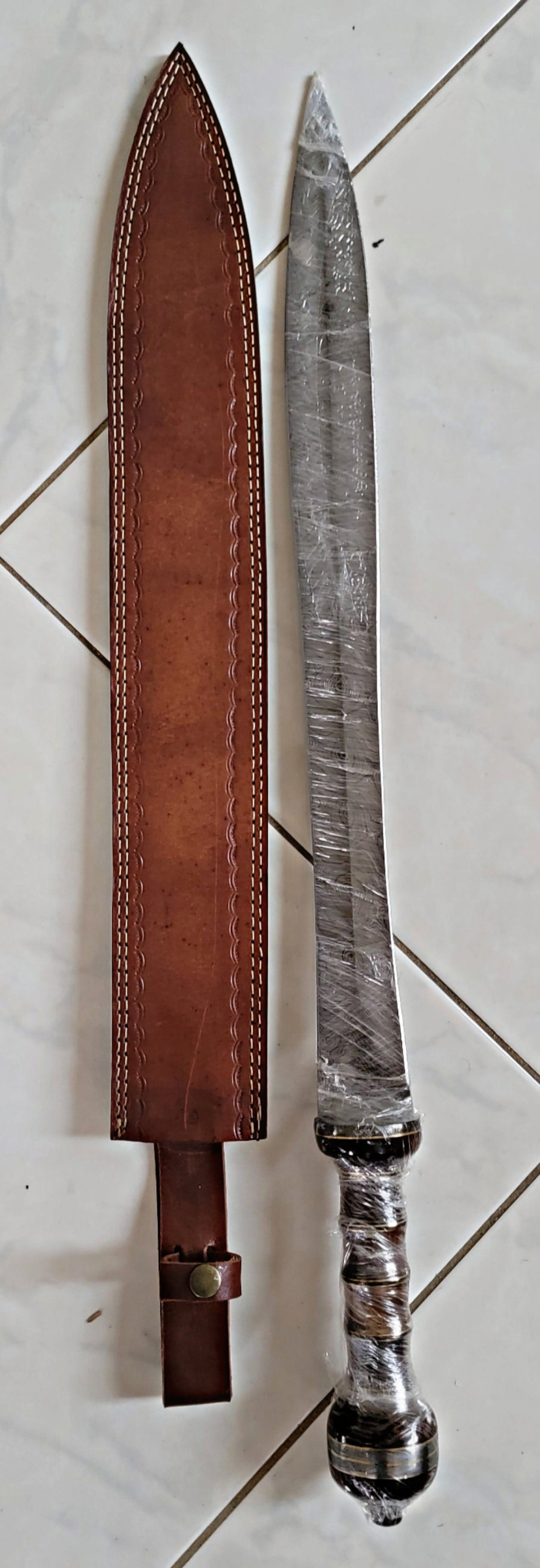 Smith & Wesson Damascus Hand Made Hand Forged ROMAN GLADIUS SWORD ...