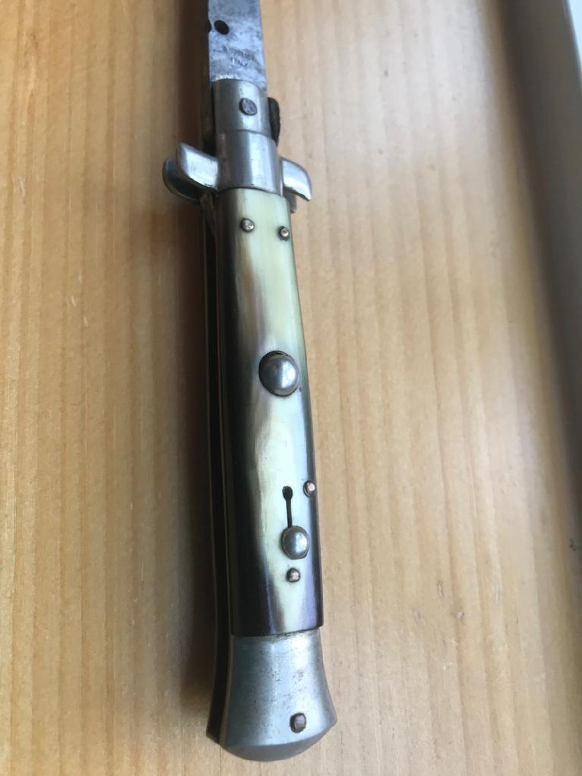 B. Svoboda Italy 8 inch Italy Vintage Switchblade 14172859 - GunAuction.com