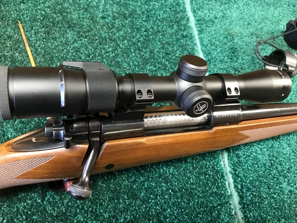 Winchester Model 70 Lightweight Bolt Rifle 270 Win With Vortex Viper 2 ...