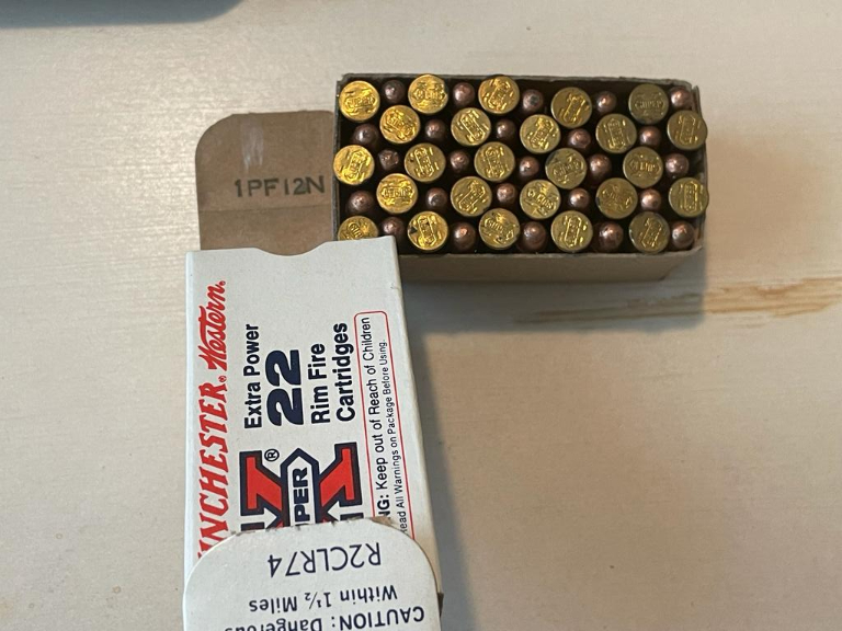 Winchester Western 22 White Ammo Box Full .22 LR 17307662 - GunAuction.com