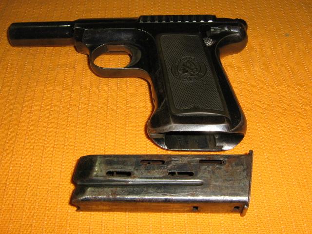 Savage Arms Corp. Savage .32 Acp S/N 137xx 1907 Mod. 3 3/4'Bbl. .32 ...