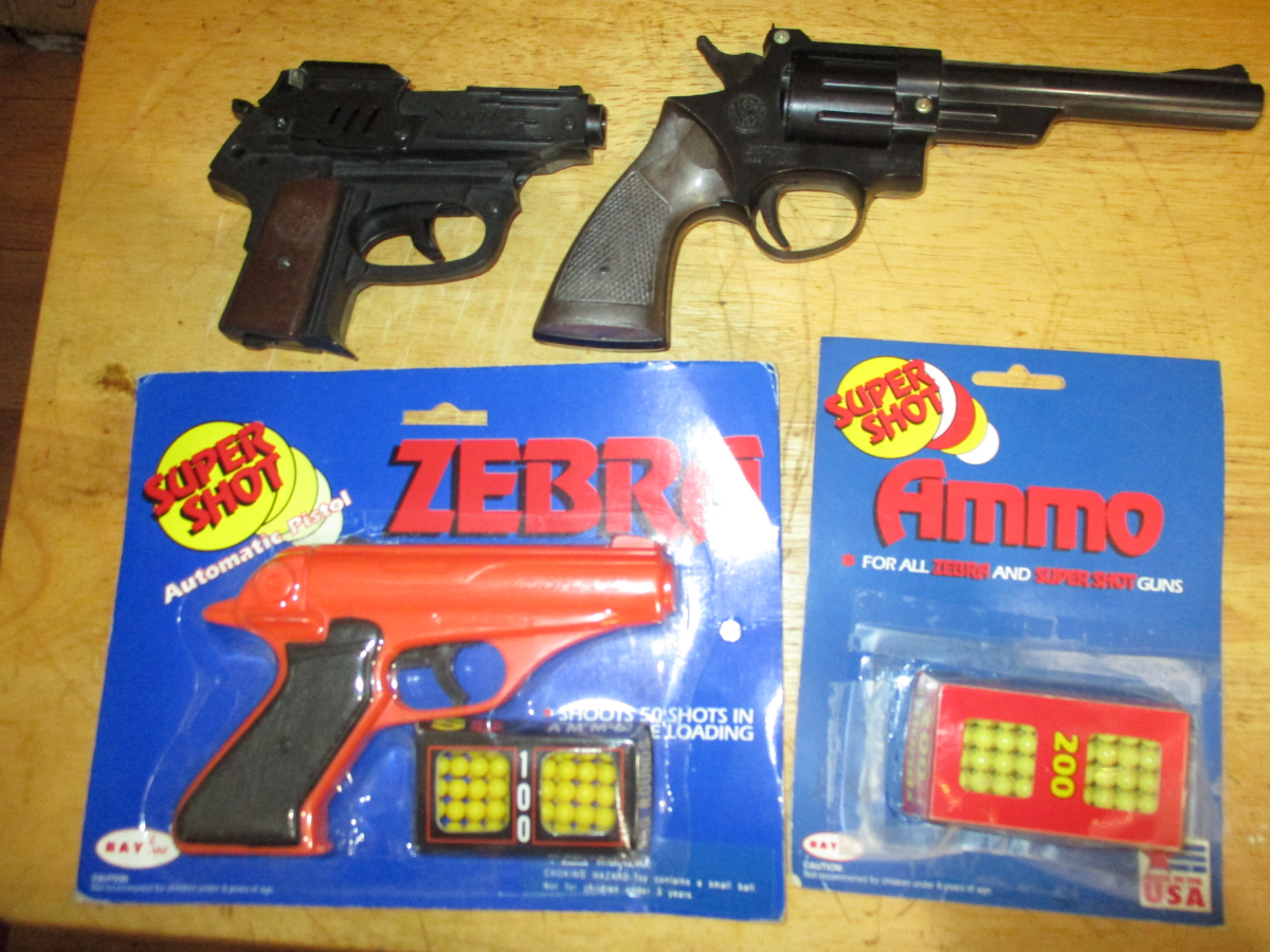 Mixed lot of three toy guns assorted pellet size 17223192 - GunAuction.com