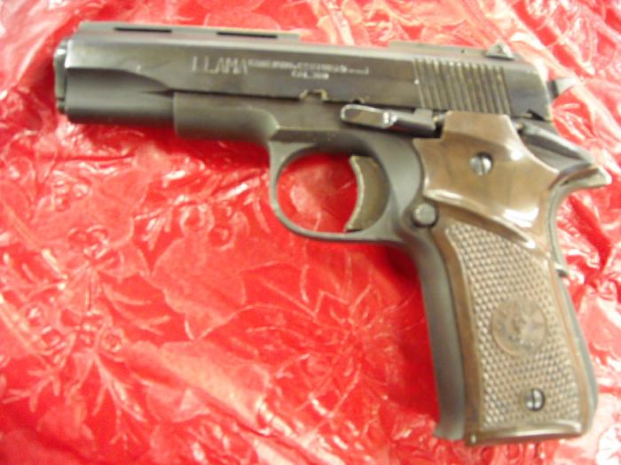 Llama 380 auto stoeger ind.