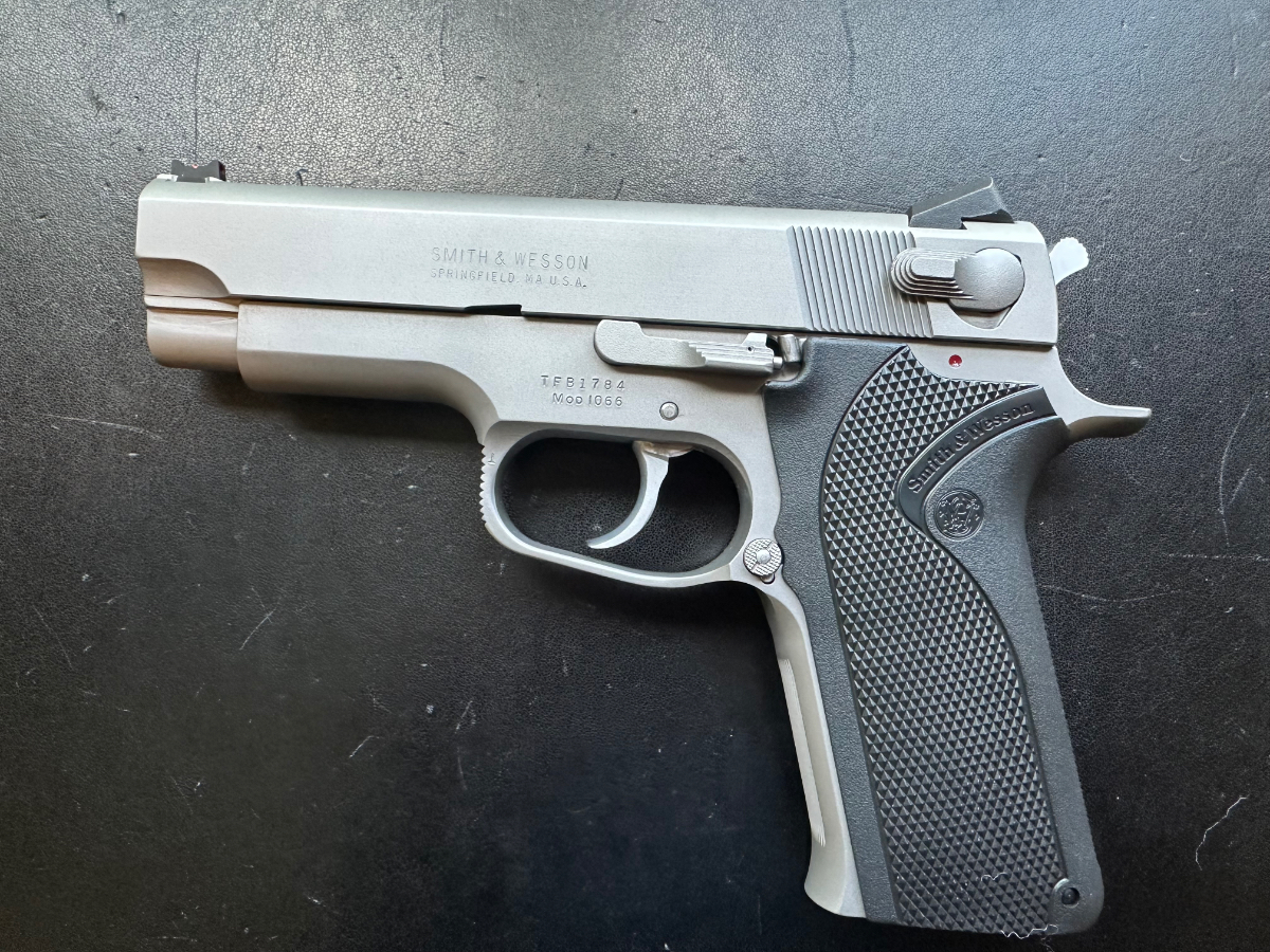 Smith & Wesson Smith& Wesson model 1066 10mm 17344113 - GunAuction.com