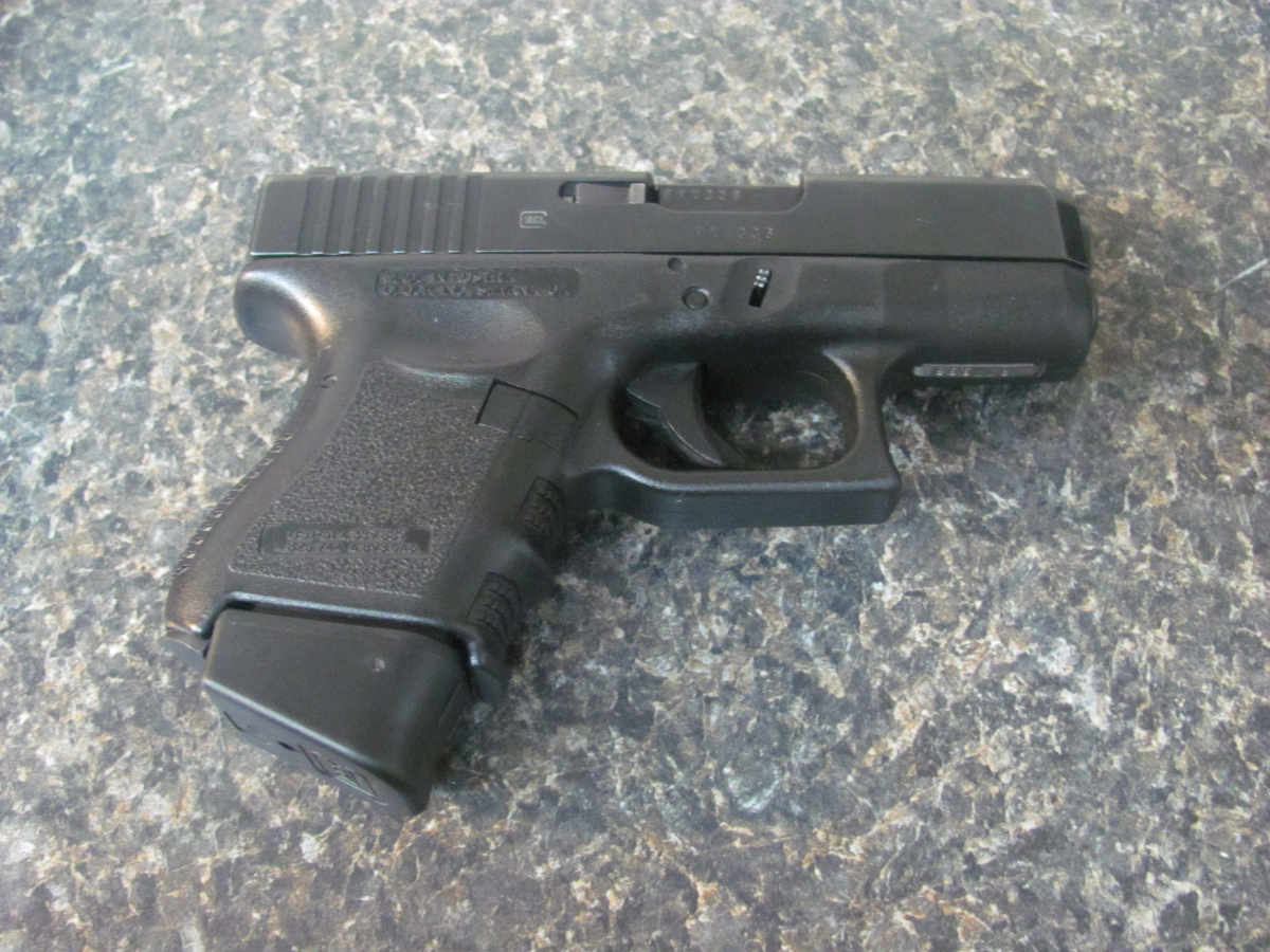 Glock 26, 9x19 With Hard Case And Paper Work For Sale at GunAuction.com ...