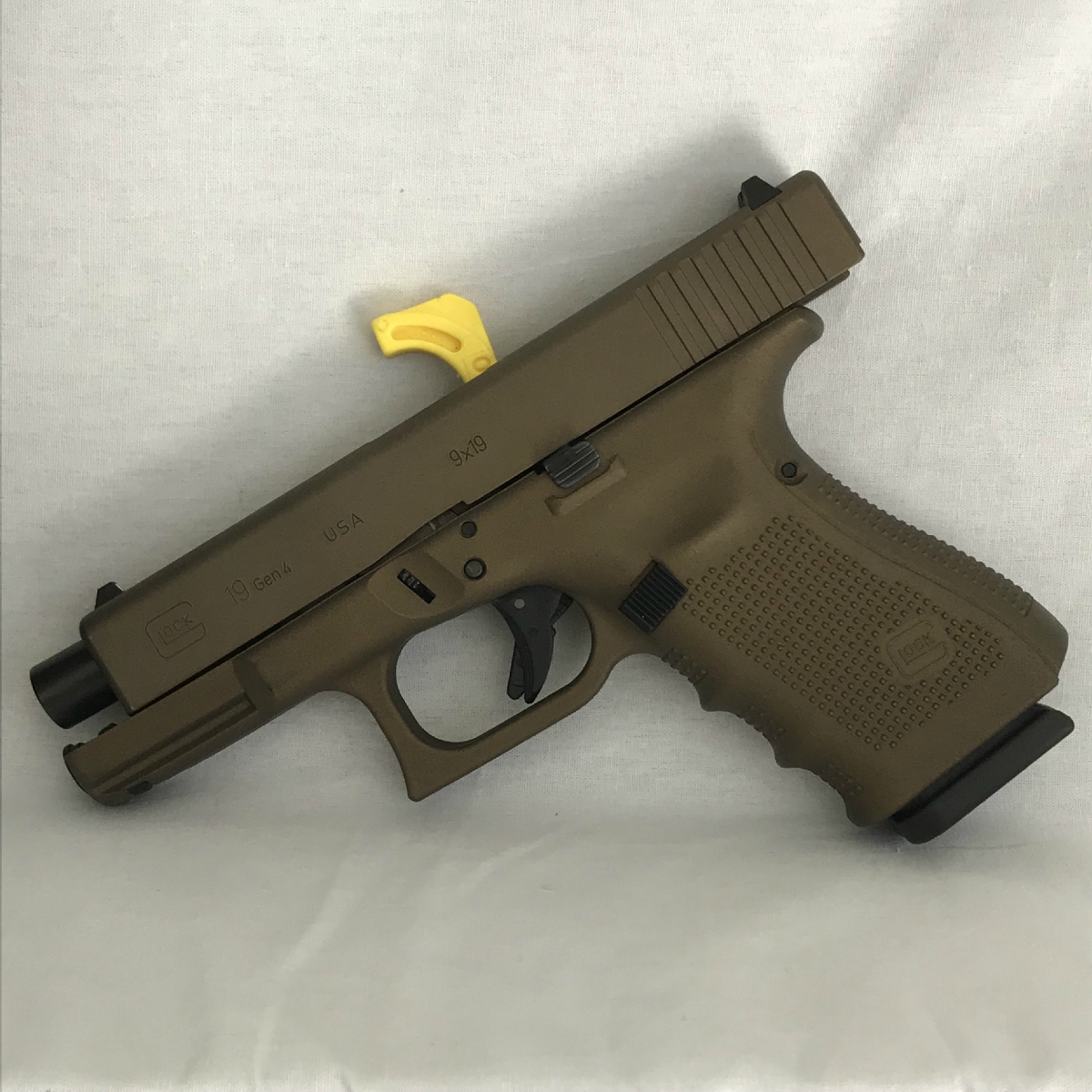 Glock G19 G4, 9mm, Burnt Bronze, Pg1950203bb 9mm Luger For Sale at ...