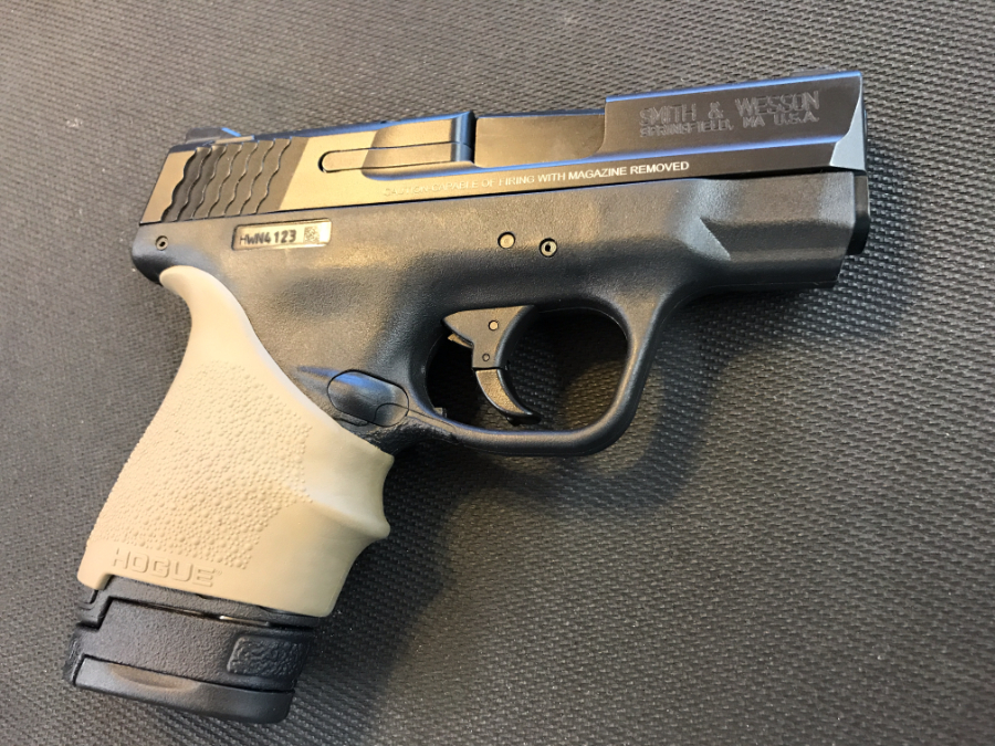 Smith And Wesson 40 Sheild 90 Box,Papers &Two Magazines .40 S&W For ...