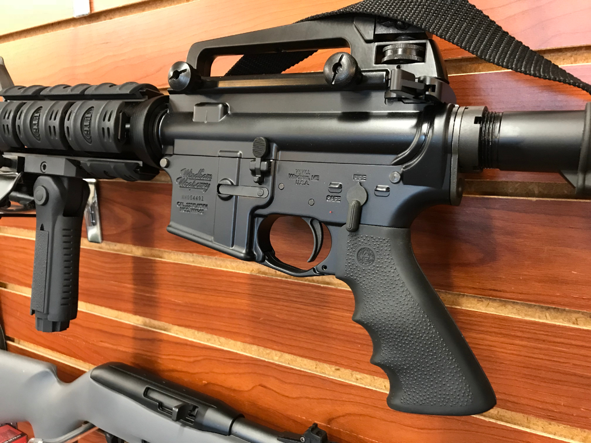 Windham Weaponry One Owner Windham Ww-15 Includes Bipod,Carry Handle ...