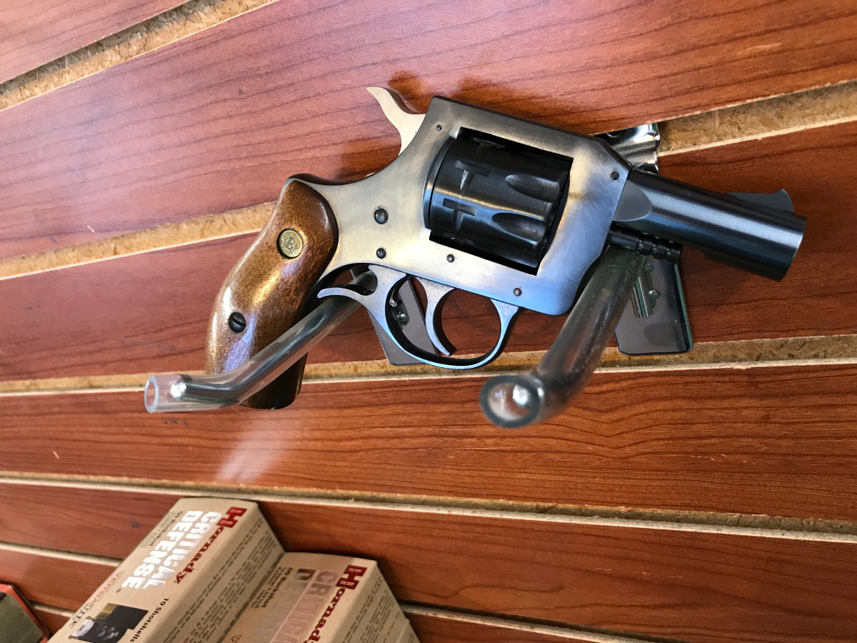 NEF - R92 9 SHOT N.E.F. REVOLVER #NB014699 METAL NEAR PERFECT SCUFF ON ...