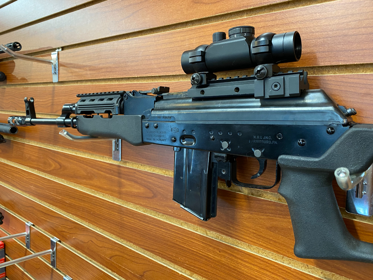 Sa2000m Ak-47 Made In Hungary With One Single Stack Magazine 7.62x39 ...