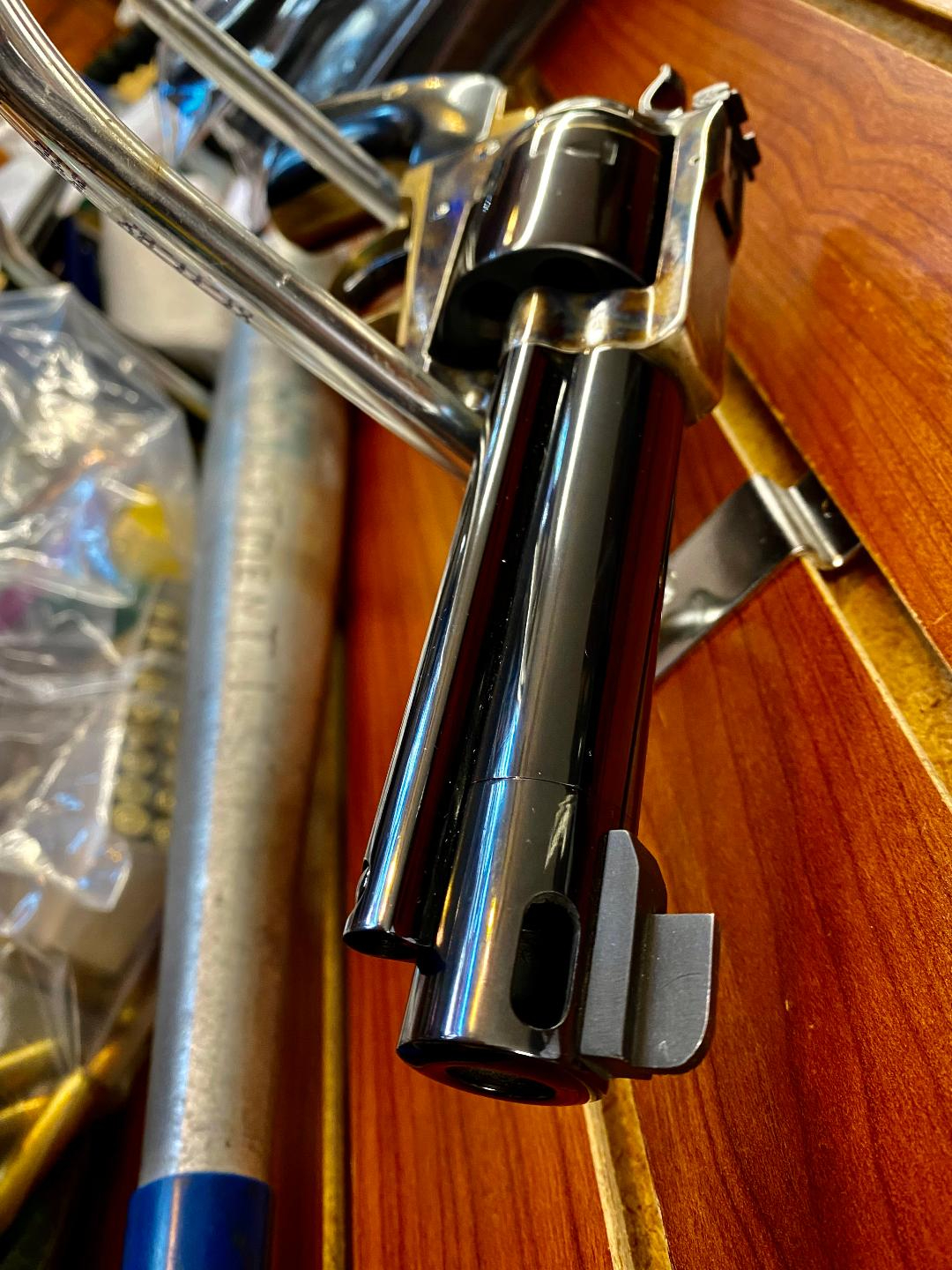 Ruger Custom Super Blackhawk 4-7/8" "Western Hunter" (Gold Inlay ...