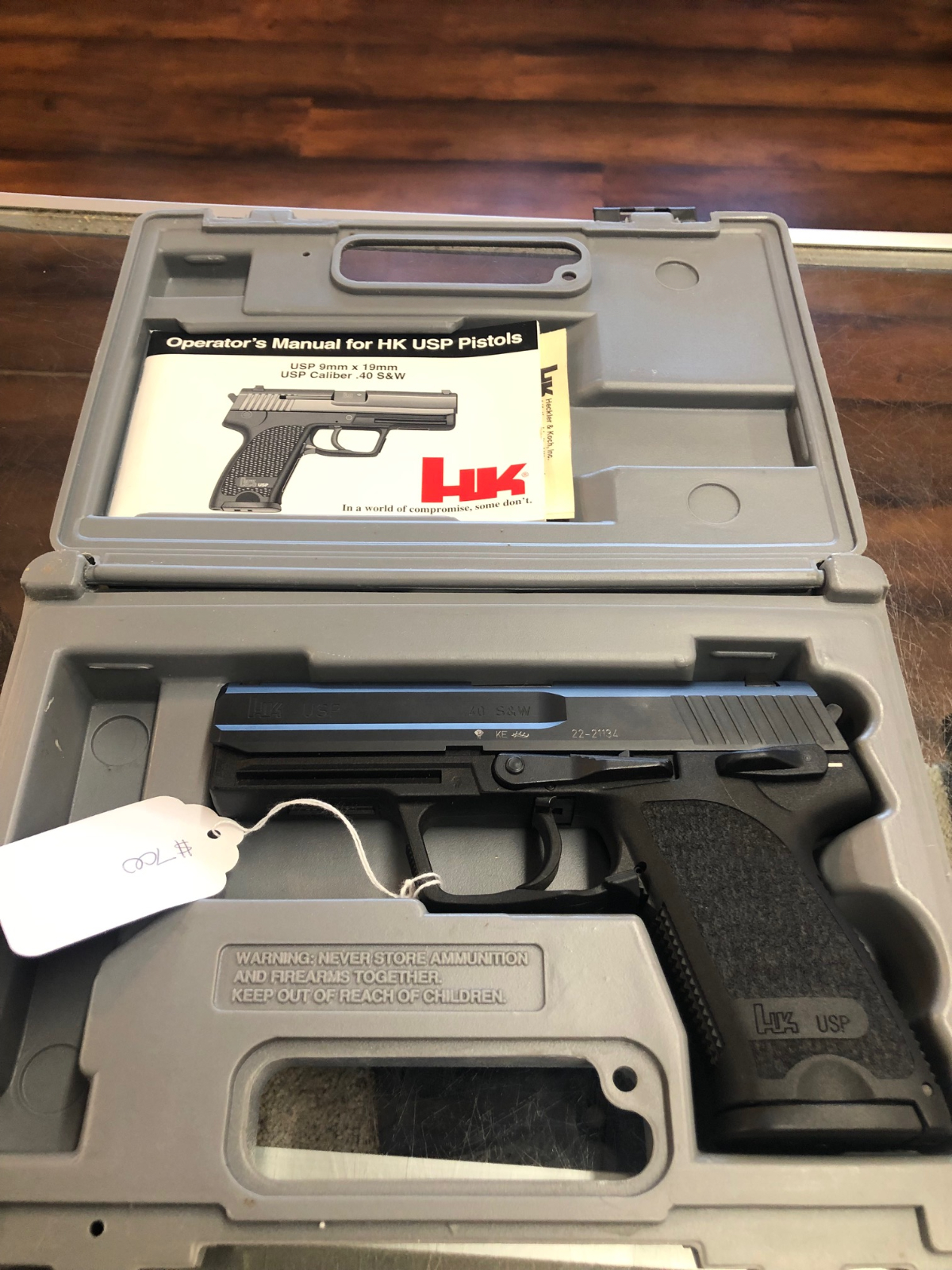 Heckler & Koch Hk Usp 40sw .40 S&W For Sale at GunAuction.com - 17224736