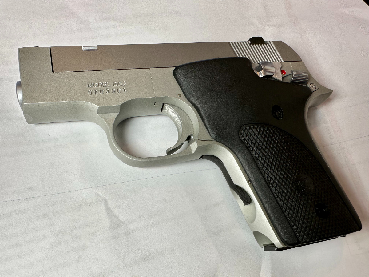 Smith & Wesson Model 2213 #Uad3901 Near Perfect One Owner .22 Lr For ...