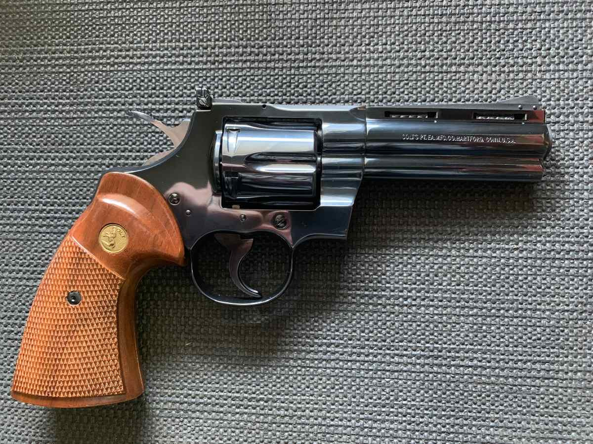 Colt 1978 Python Royal Blue 4 Box & Papers .357 Magnum For Sale at GunAuction.com - 17002321