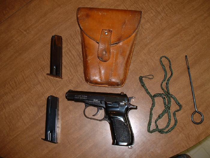 Cz-Brno Cz-82 / Vz-82 Semi-Auto Pistol For Sale at GunAuction.com - 7998507