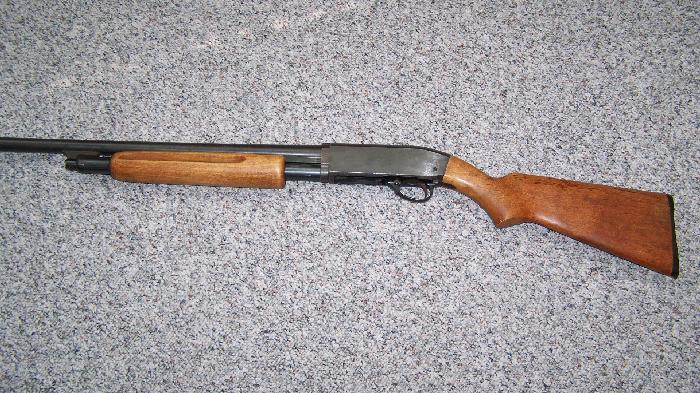 HIGH STANDARD - MODEL 200 - 12 GA - PUMP SHOTGUN - Picture 2