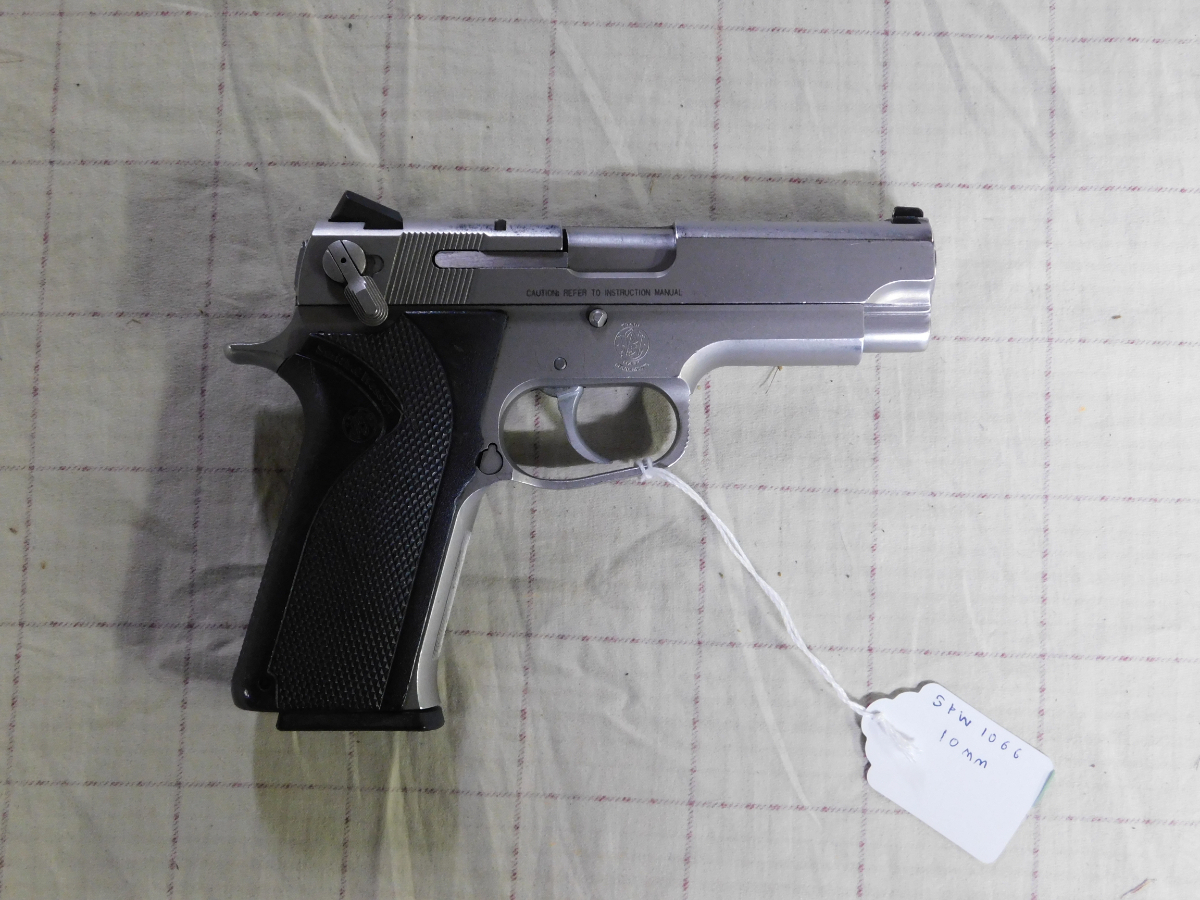 Smith & Wesson Model 1066 10mm Acp Pistol With Four Factory Magazines ...