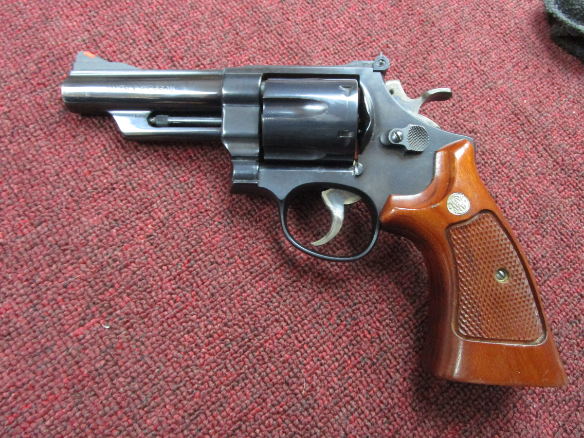 S&W - MODEL 29 4-IN BLUE - Picture 2