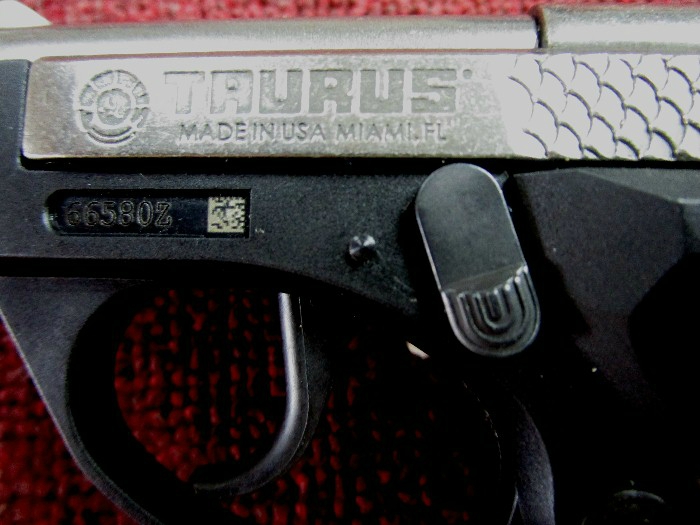 Taurus Pt22 Tip Up Barrel Double Action Polymer And Stainless 8+1 .22 ...