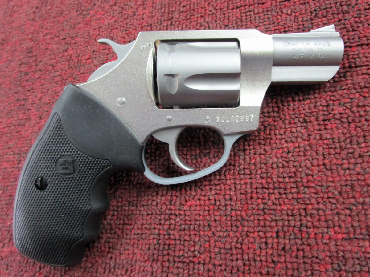 Charter Arms Ultra Lite 5 Shot 2in Barrel Weighs 12oz Empty .38 Special ...