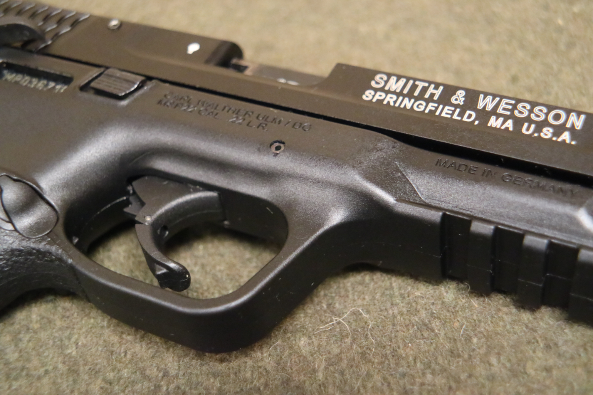 Smith And Wesson Model M&P22 - #222000 - Serial #Mp036718 .22 Lr For ...