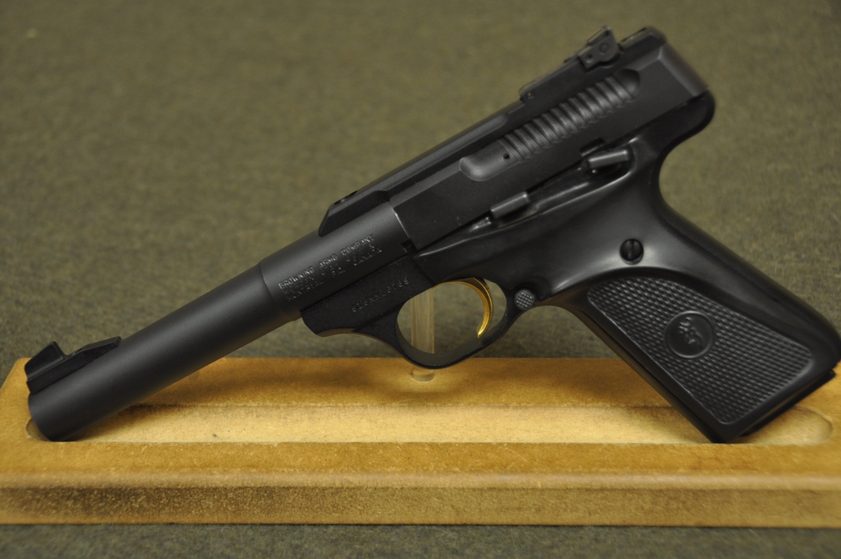 Browning Arms Co. Buckmark Camper Pro Target 5-1/2" Bull Barrel 22lr W ...